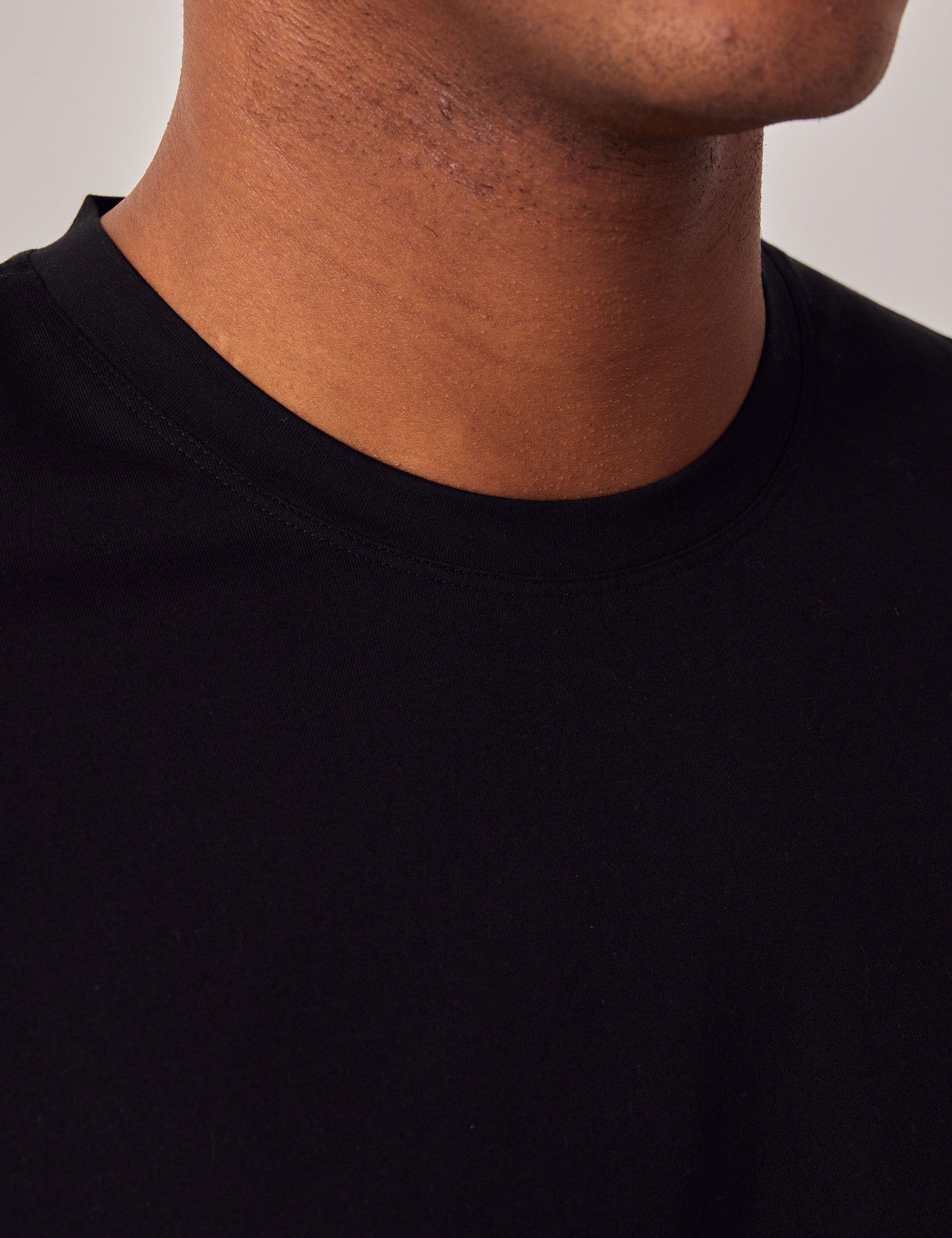 Black Mercerised Cotton T-shirt | Hawes & Curtis